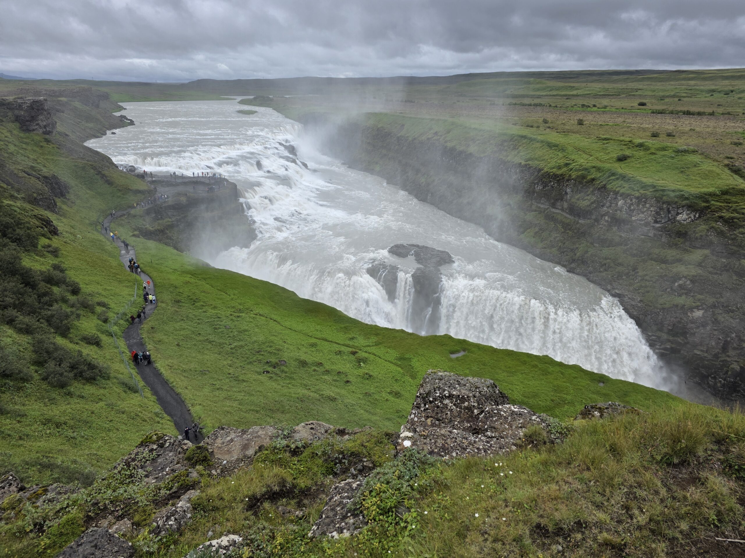 Gullfoss bekommt neue Aussichtsplattform: Touristenströme lenken ...